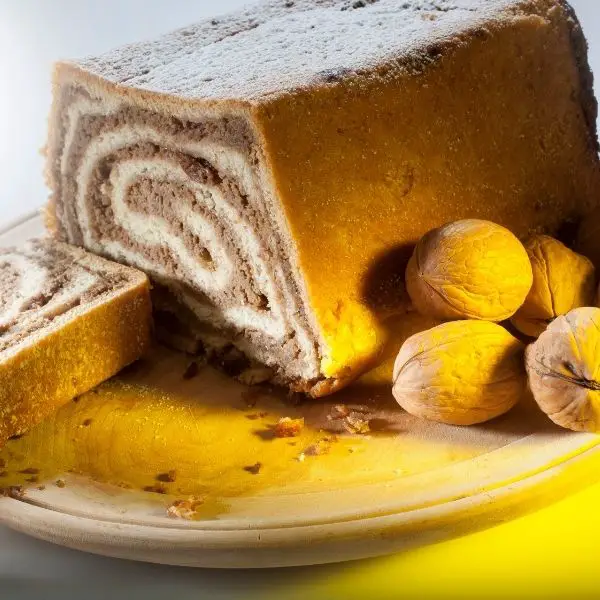 Bustrengo Cake Recipe - CakeRe