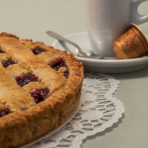 Linzer Torte Cake Recipe - CakeRe