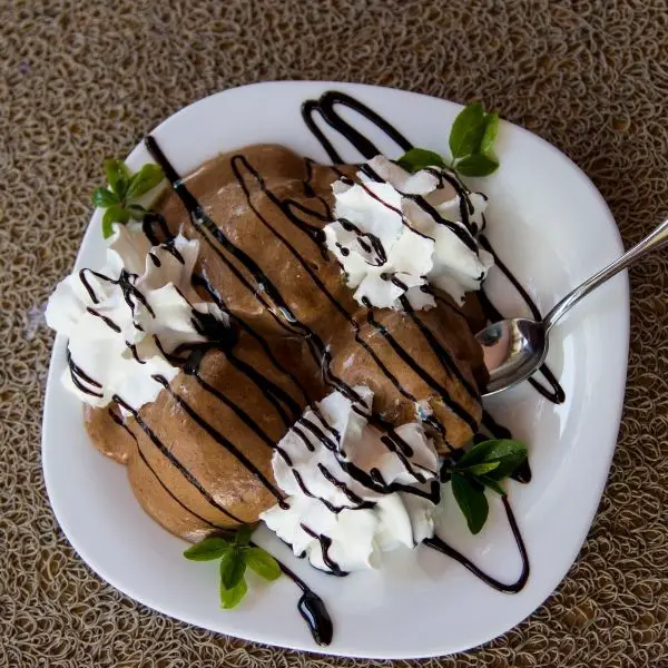 Irresistible Petit Gateau Cake Recipe - CakeRe